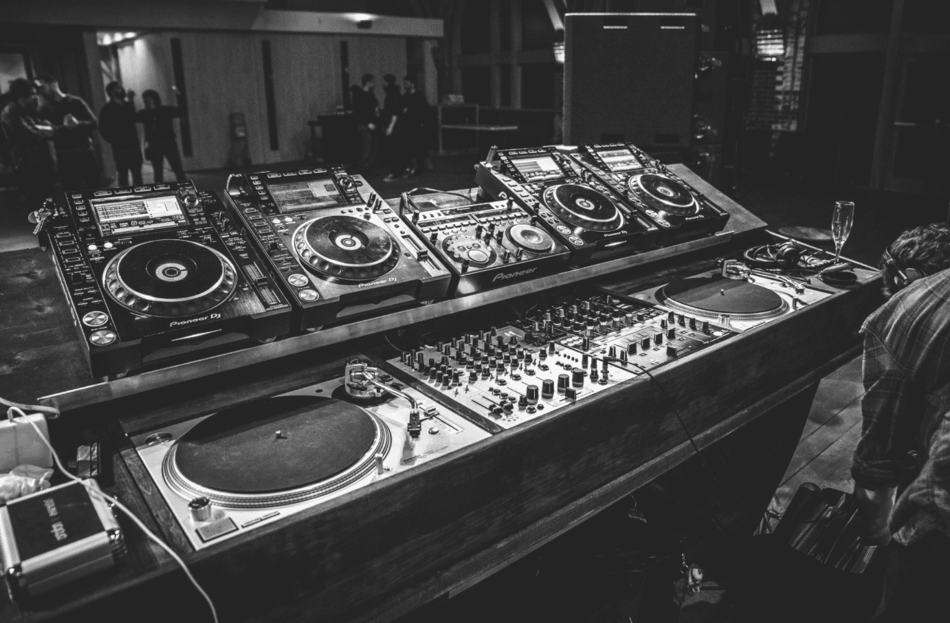 The Ins and Outs of DJ Riders -- From a Club Owner's POV